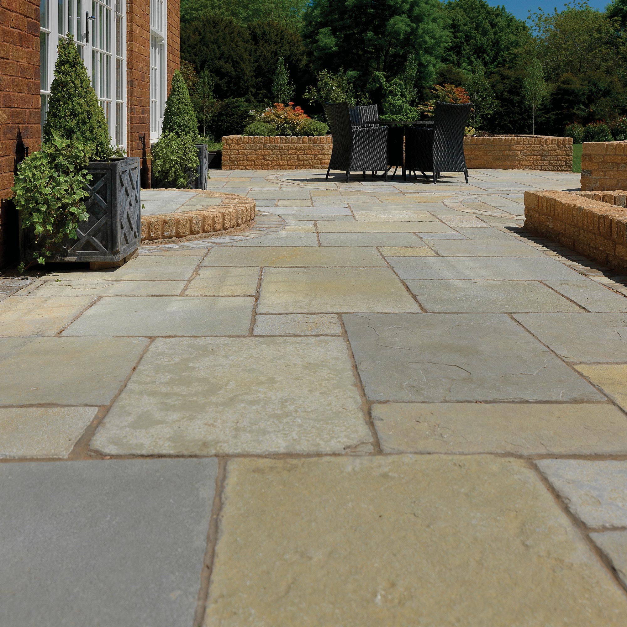 Cathedral Calibrated Paving Pack (22mm)
